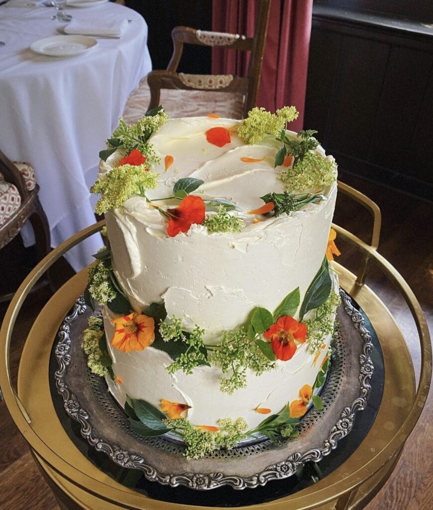 Cakes - The Dutchess